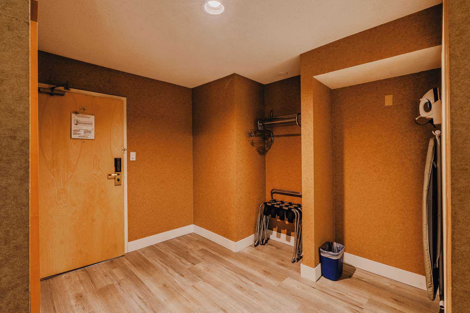 SureStay Plus by Best Western Coquitlam | Rooms & Rates in BC