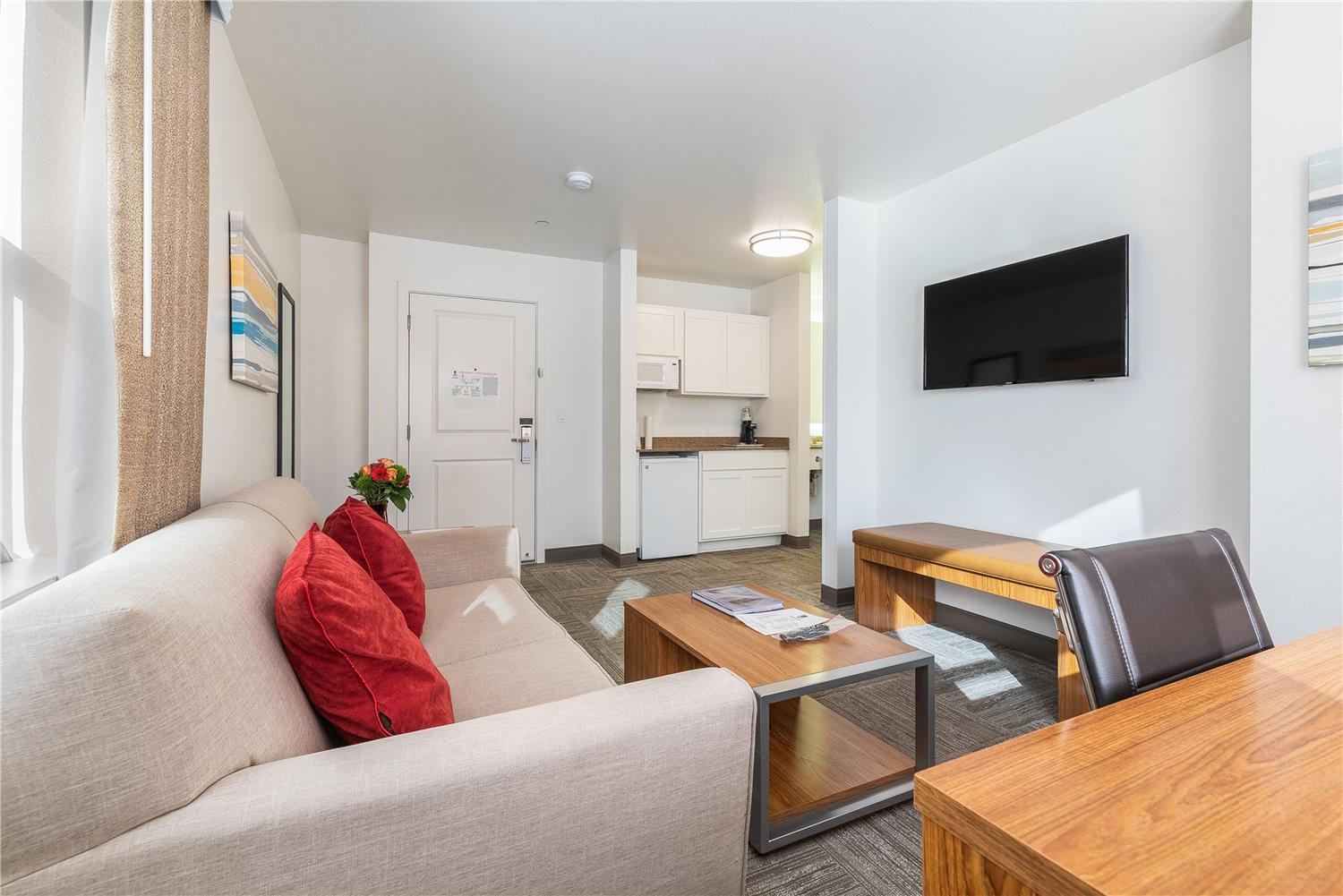 Marshall Suites Bainbridge Island SureStay Collection | Rooms