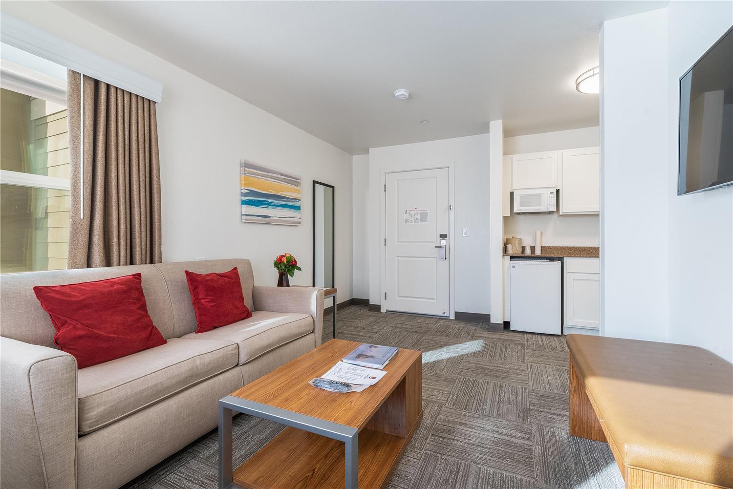 Marshall Suites Bainbridge Island SureStay Collection | Rooms