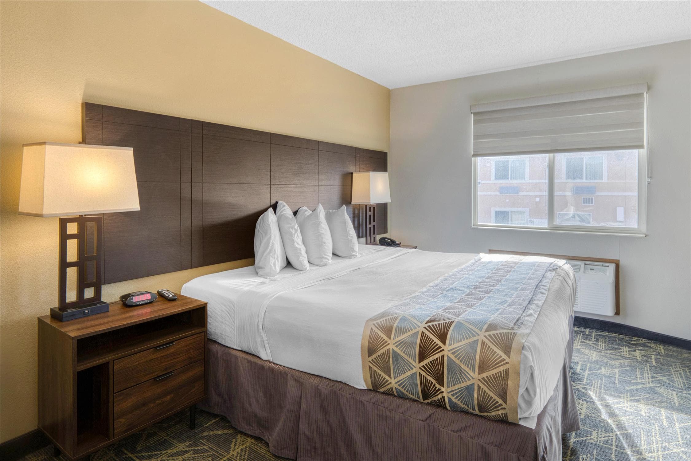 SureStay Plus Montrose | Rooms & Rates in Montrose