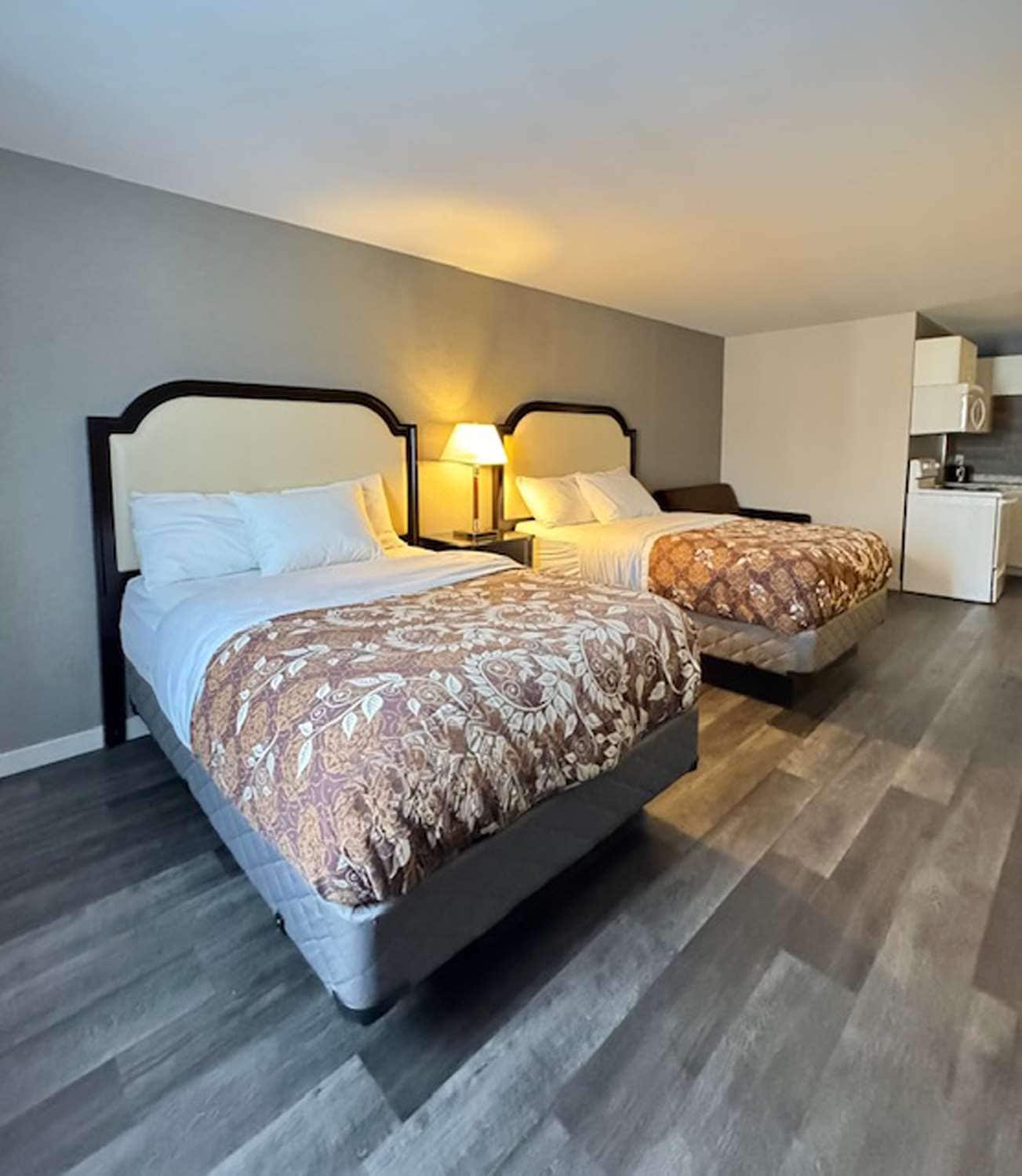 Big Bird Inn Wawa SureStay Collection by Best Western Rooms
