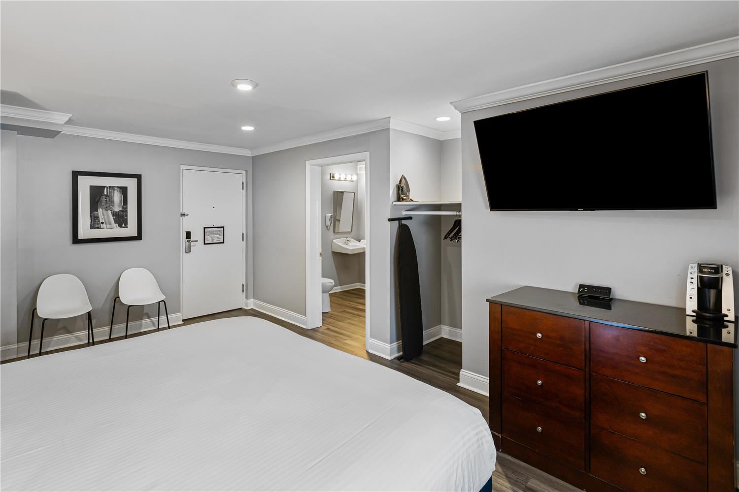 Hotel Chicago West Loop, SureStay Collection by BW | Rooms