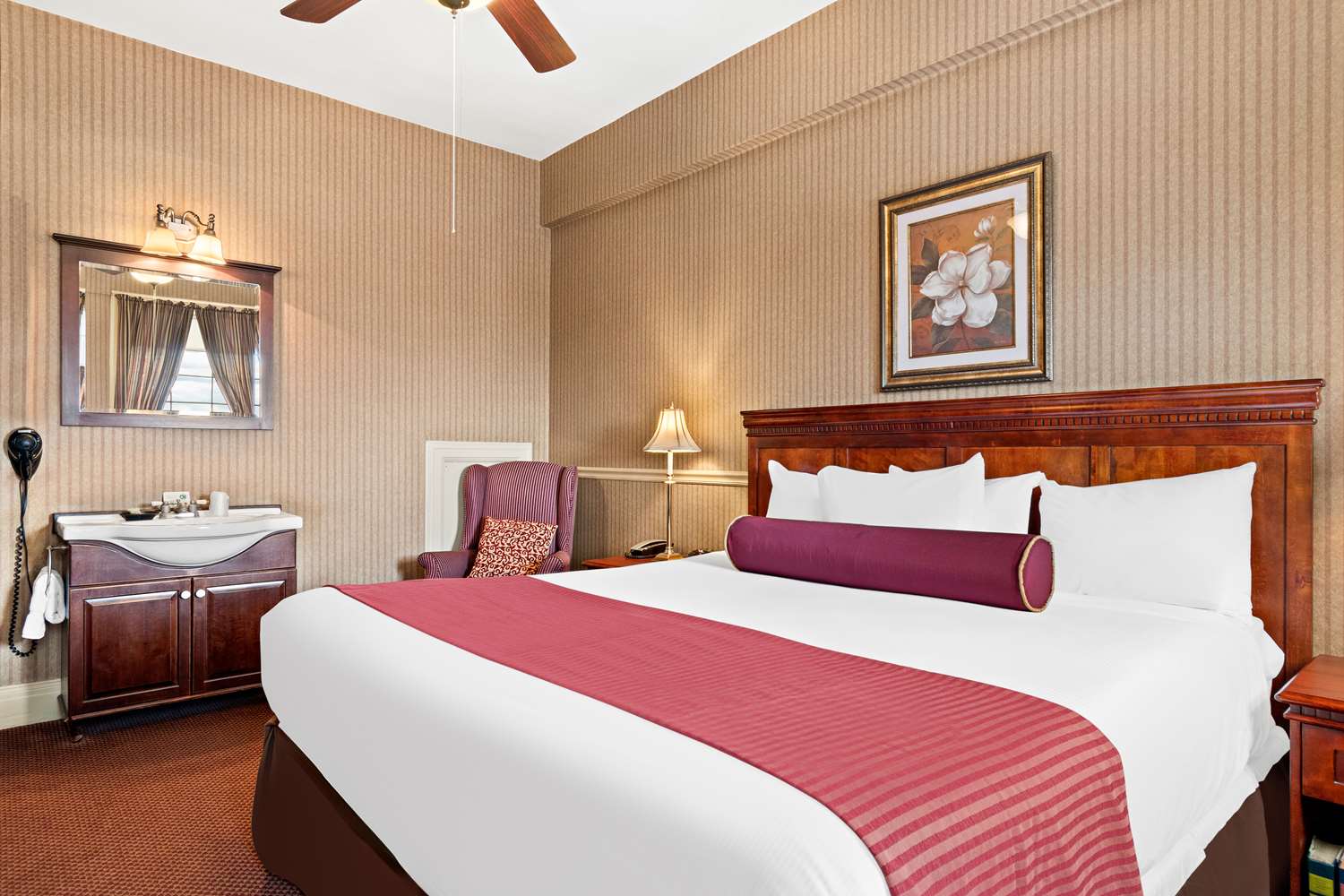 Sure Stay Signature Collection Genetti Hotel | Rooms & Rates