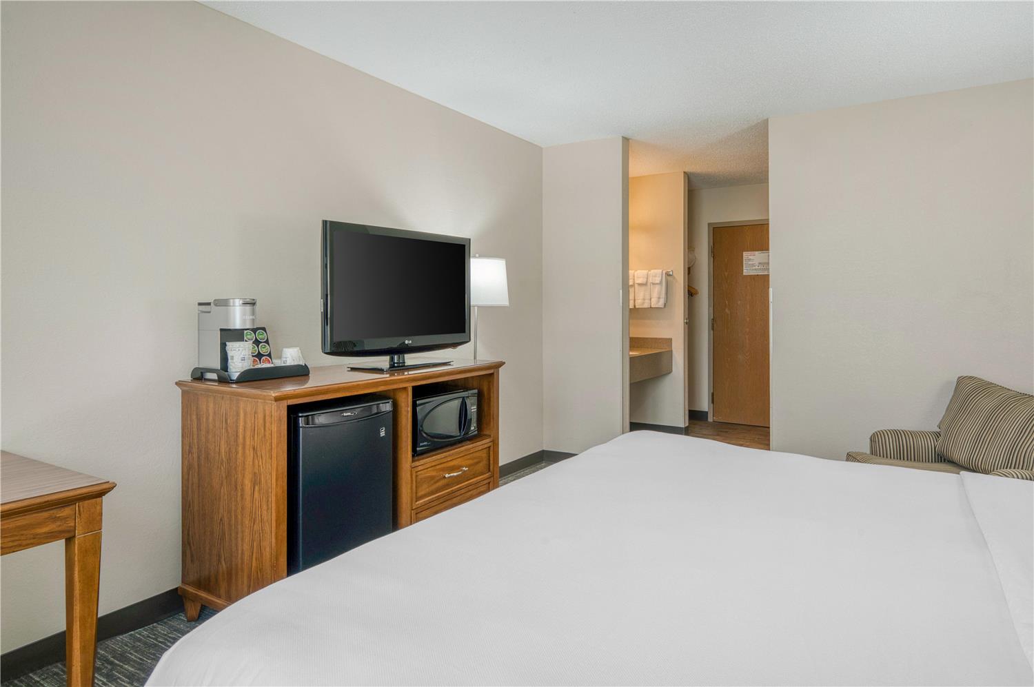SureStay Plus by Best Western Elizabethtown Lancaster | Rooms & Rates