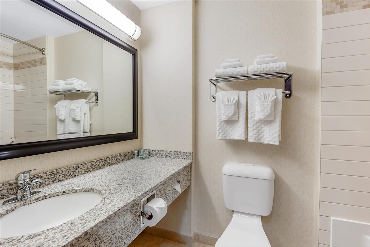 Best Western Wainwright Inn & Suites | Rooms & Rates