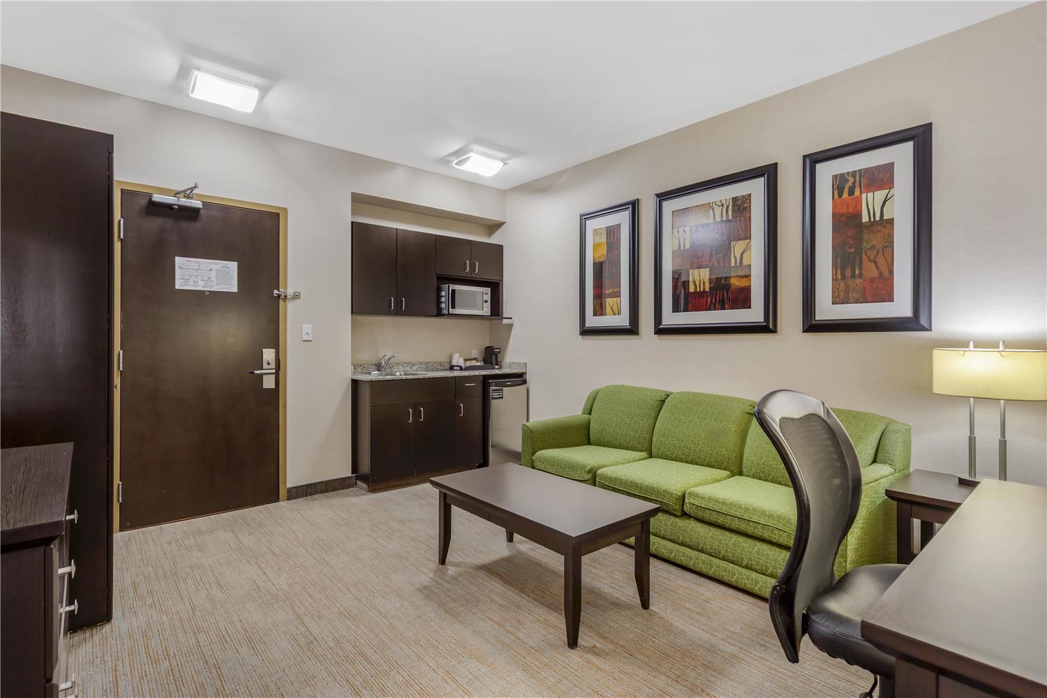 Best Western Wainwright Inn & Suites | Rooms & Rates