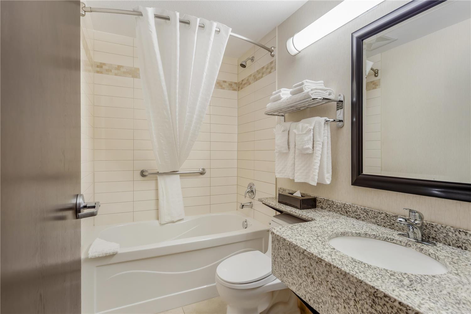 Best Western Wainwright Inn & Suites | Rooms & Rates