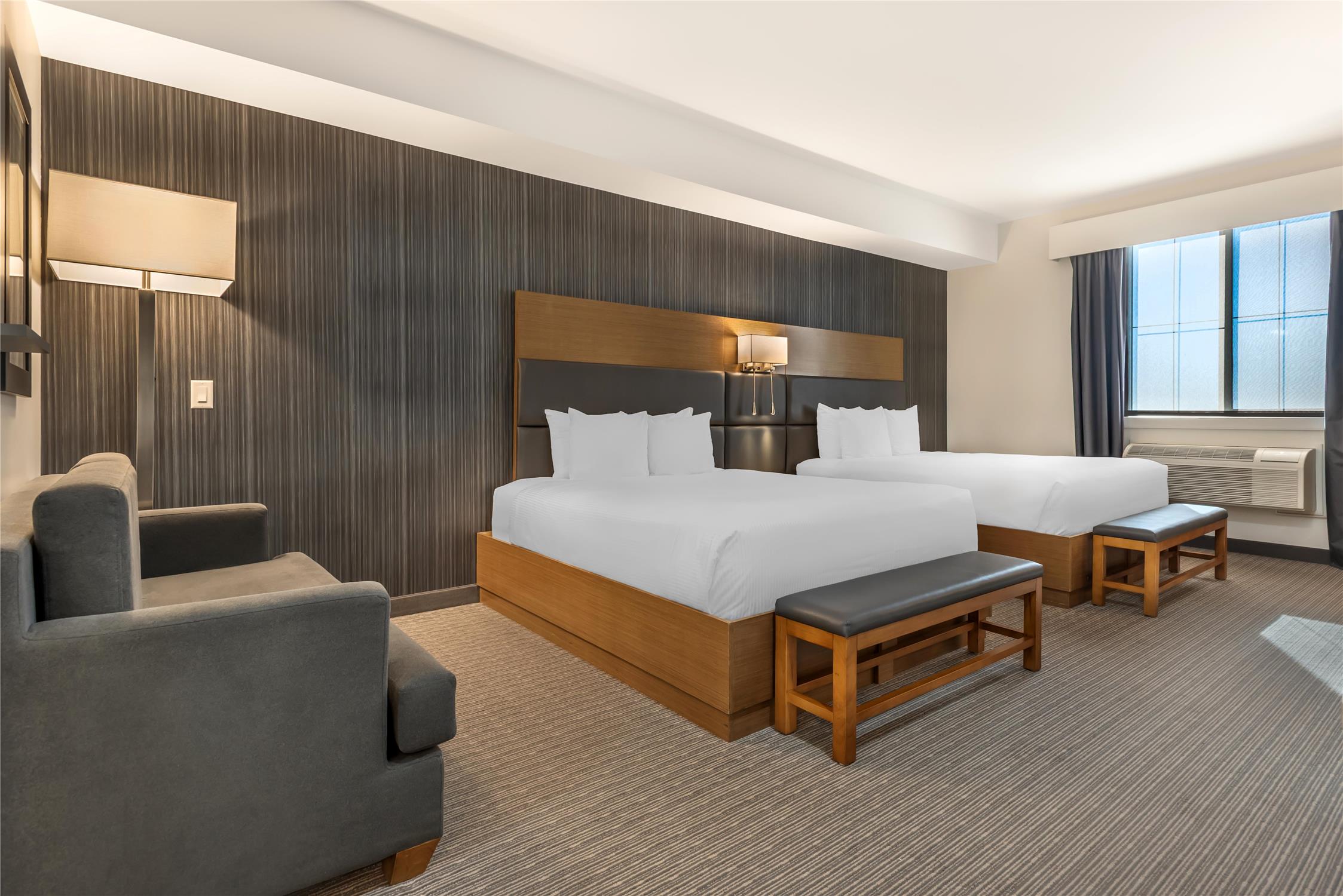Executive Residency Calgary City View North | Rooms & Rates