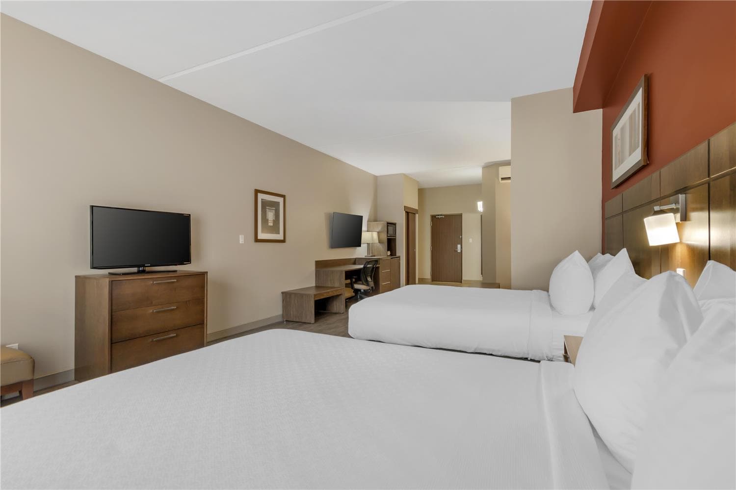 Best Western Plus Winnipeg West | Rooms & Rates
