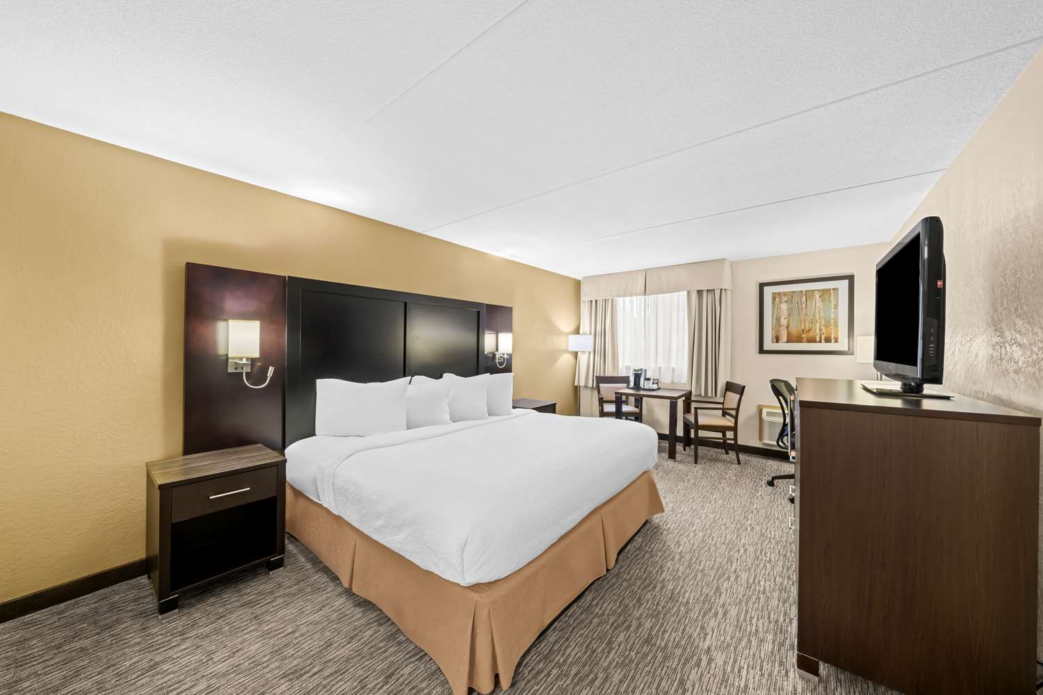 Best Western Plus Mariposa Inn & Conf Centre | Rooms & Rates