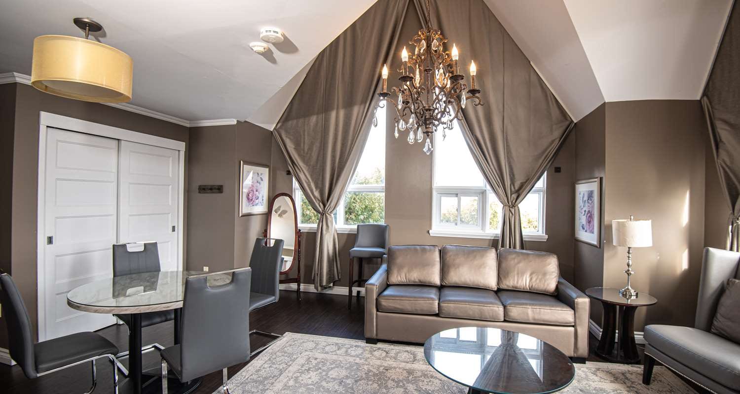 Elm Hurst Inn & Spa - WorldHotels Crafted | Rooms & Rates