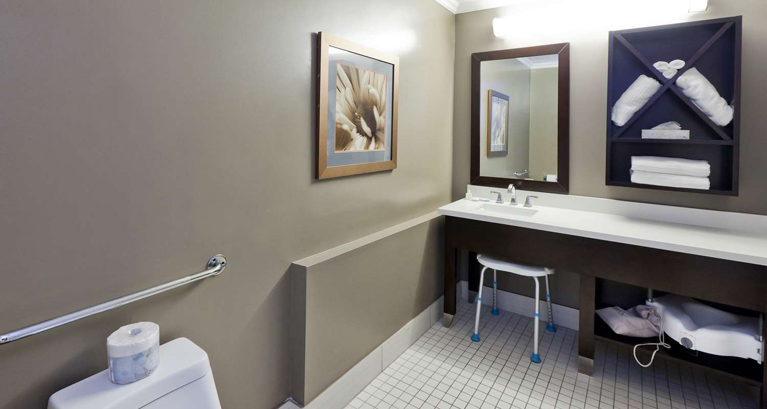 Elm Hurst Inn & Spa - WorldHotels Crafted | Rooms & Rates