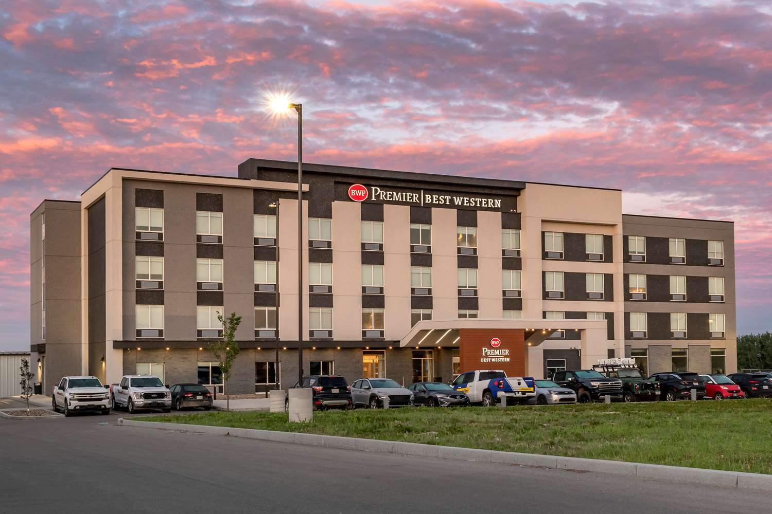 Best Western Premier Prince Albert | Rooms & Rates
