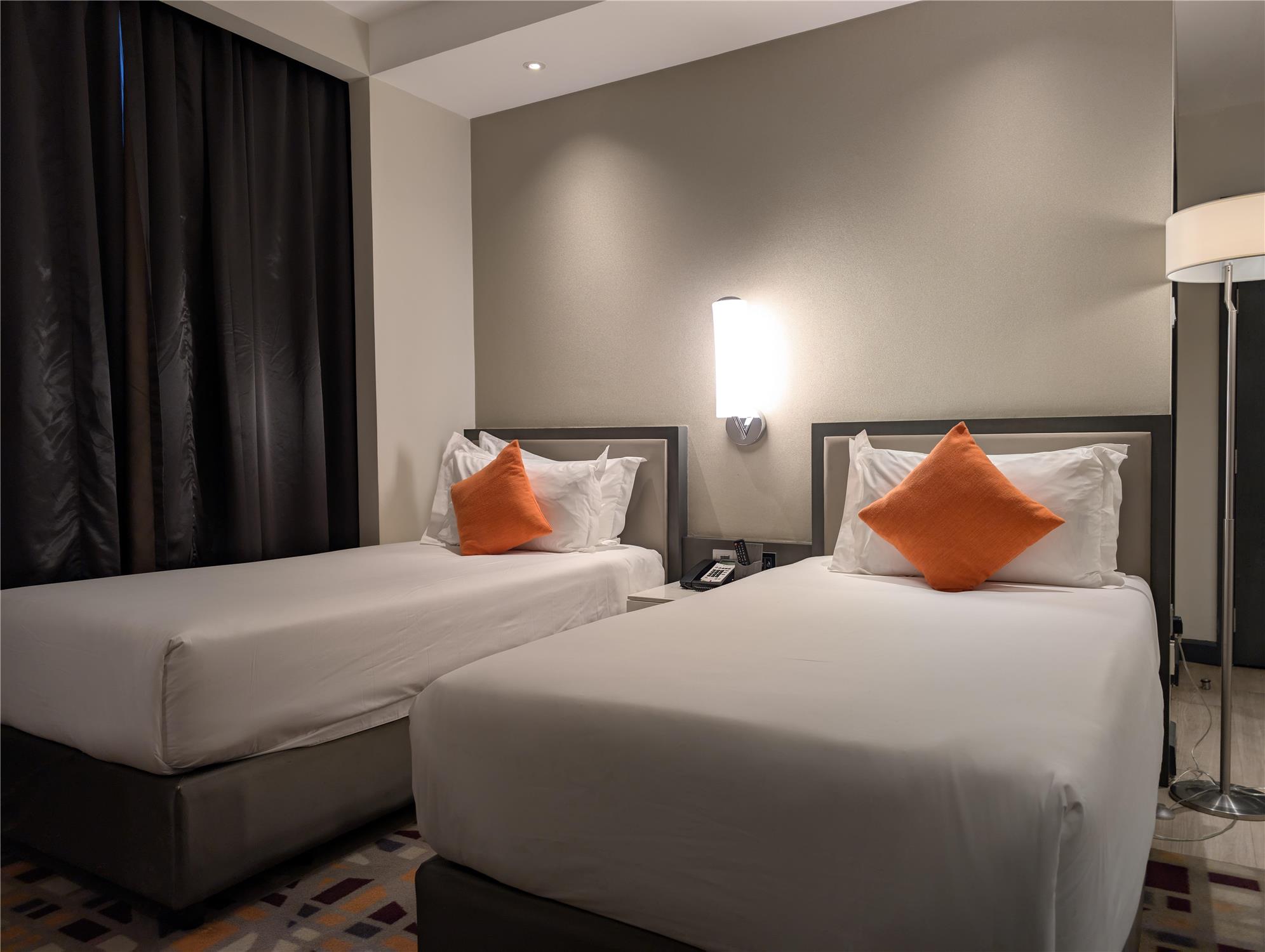 Best Western Plus Westlands Logo