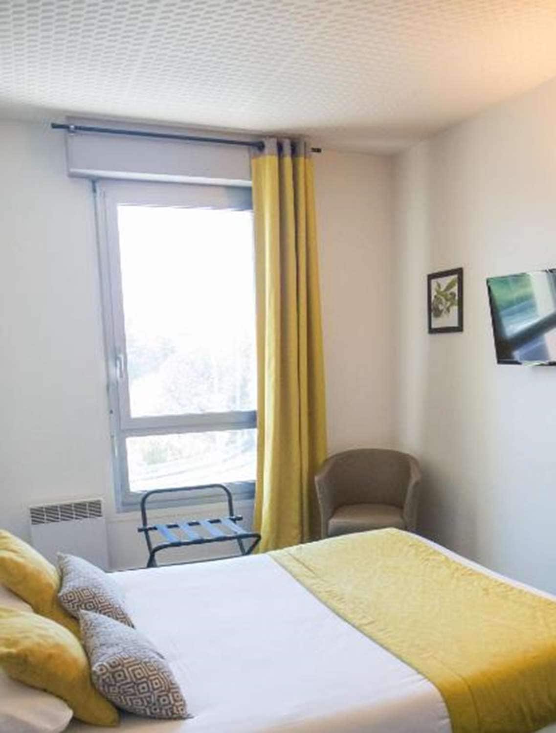 Sure Hotel by Best Western Angouleme | Hotel Rooms in France