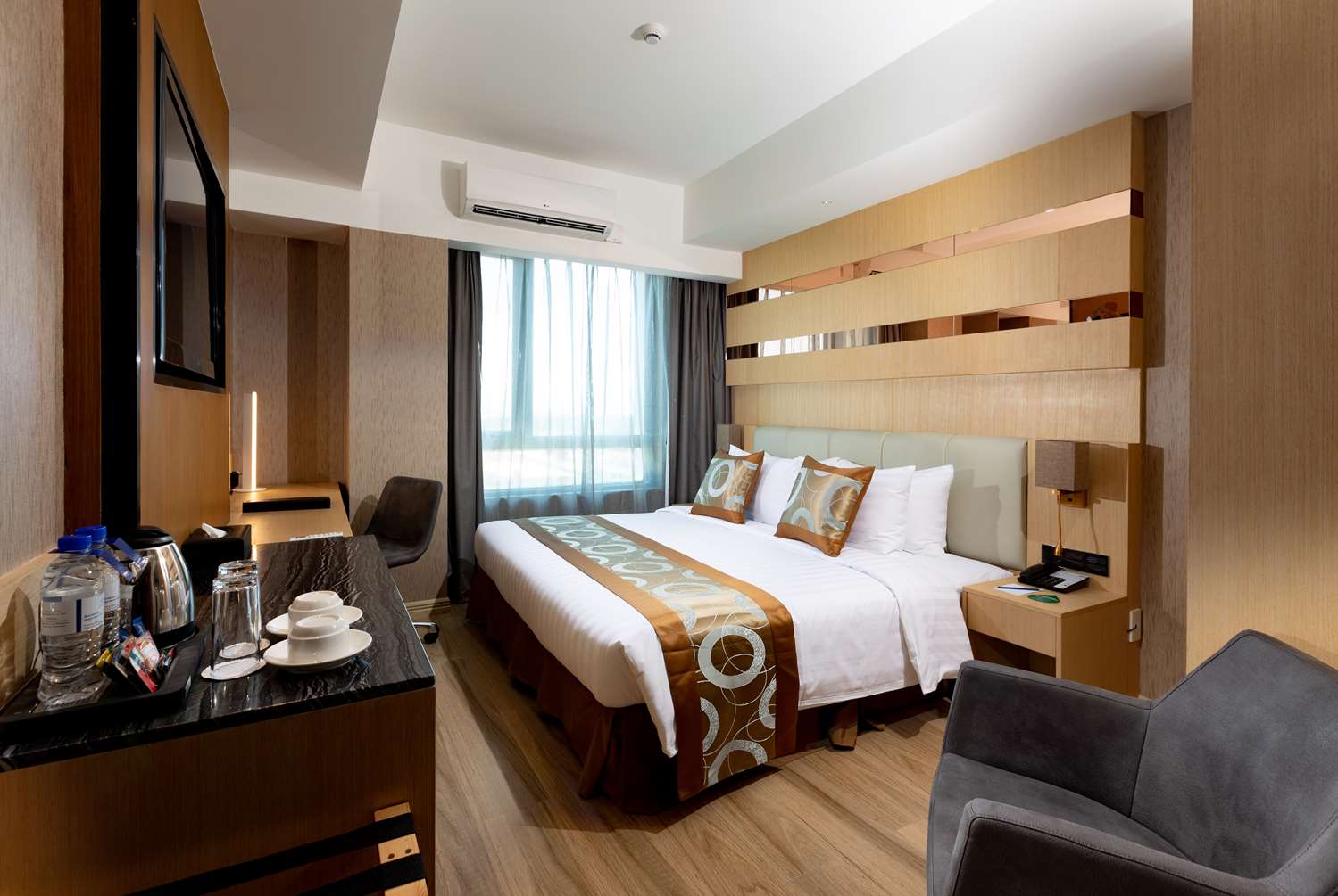 Best Western Plus Metro Clark | Rooms & Rates